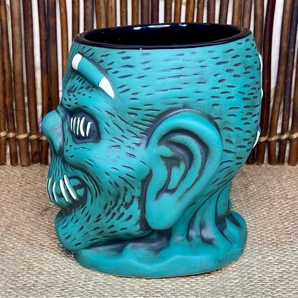 Trader Sams | Dining | Trader Sams Enchanted Tiki Bar Shrunken Head ...